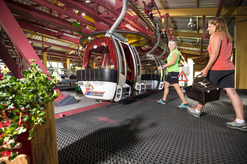 Bergfrühstück in der Genussgondel I Ski Juwel Alpbachtal Wildschönau